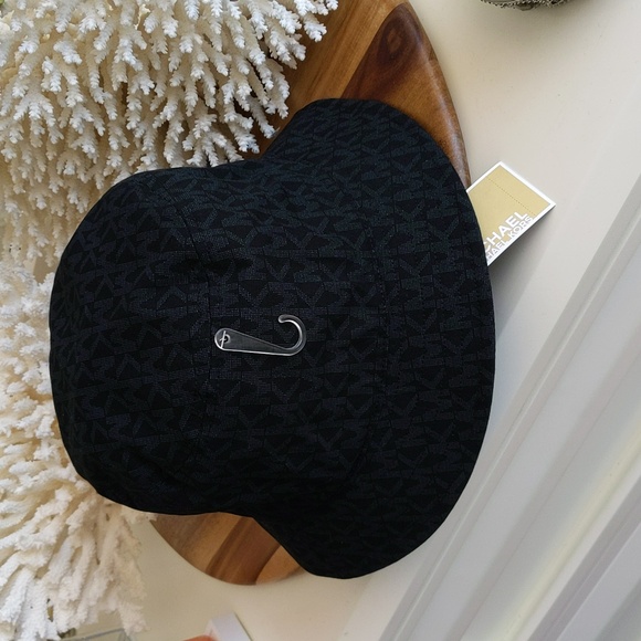 Michael Kors | Accessories | Michael Kors Nwt Bucket Hat Lightweight ...